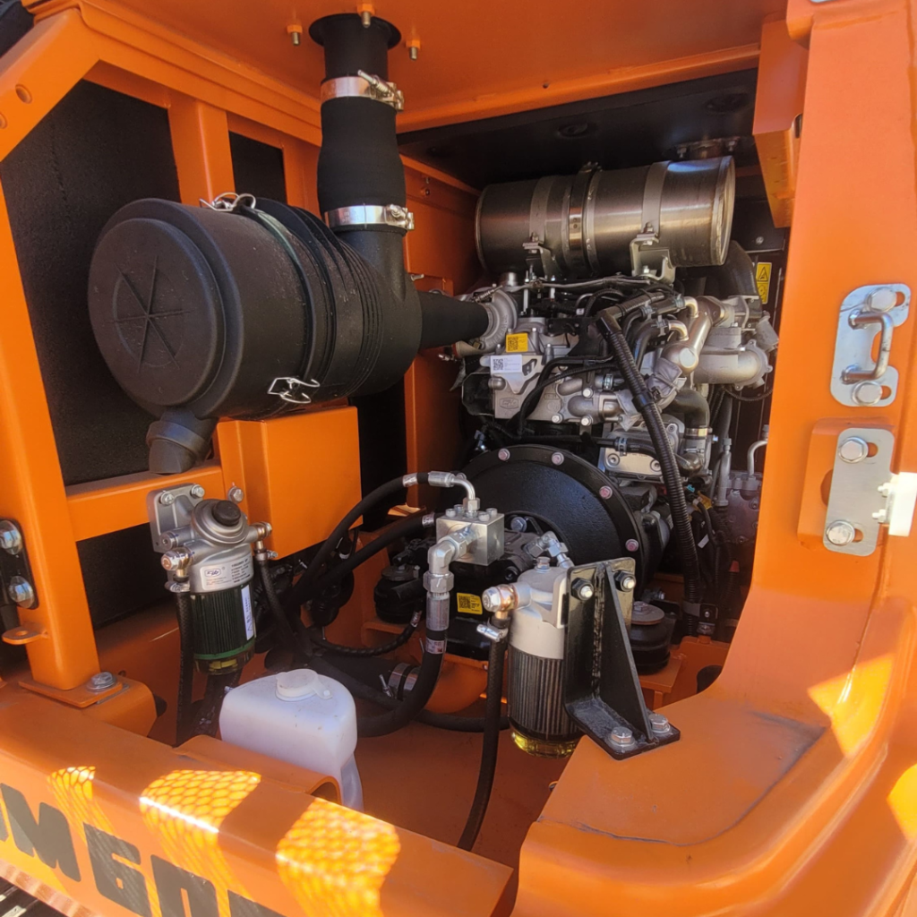 Excavadora Compacta Lonking CDM6060 - Movsa Maquinarias
